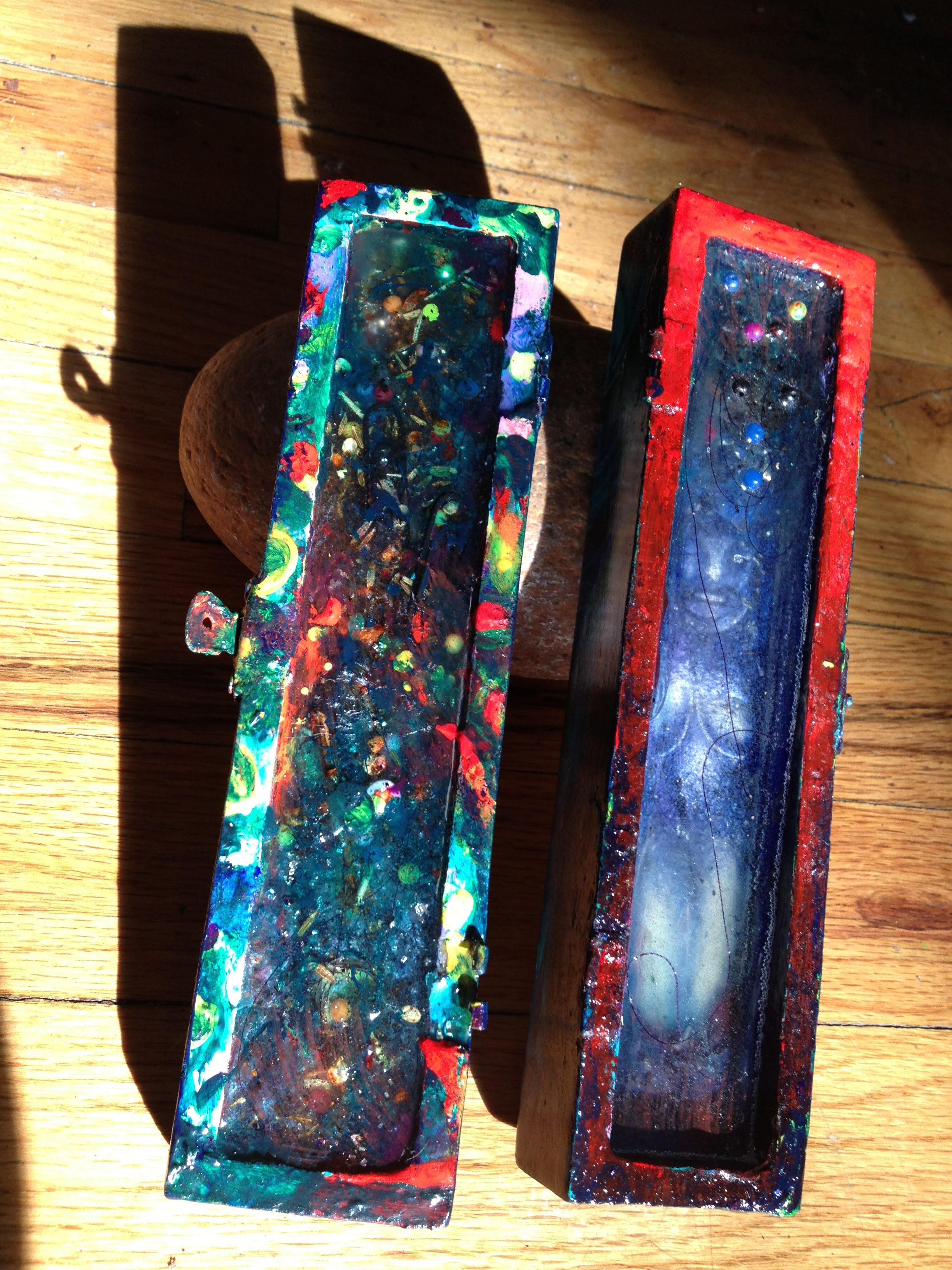 #123 Rooster Box – DGR Archives